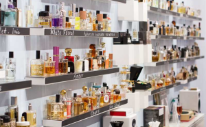 1001+ Ide Nama Bisnis Parfum yang Bagus & Belum Dipakai